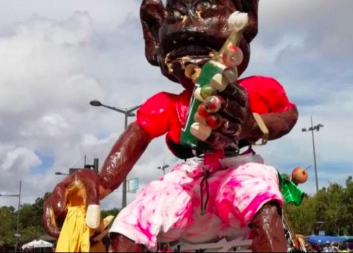 Vaval est-il un branleur comme la population de Martinique ? - Bondamanjak