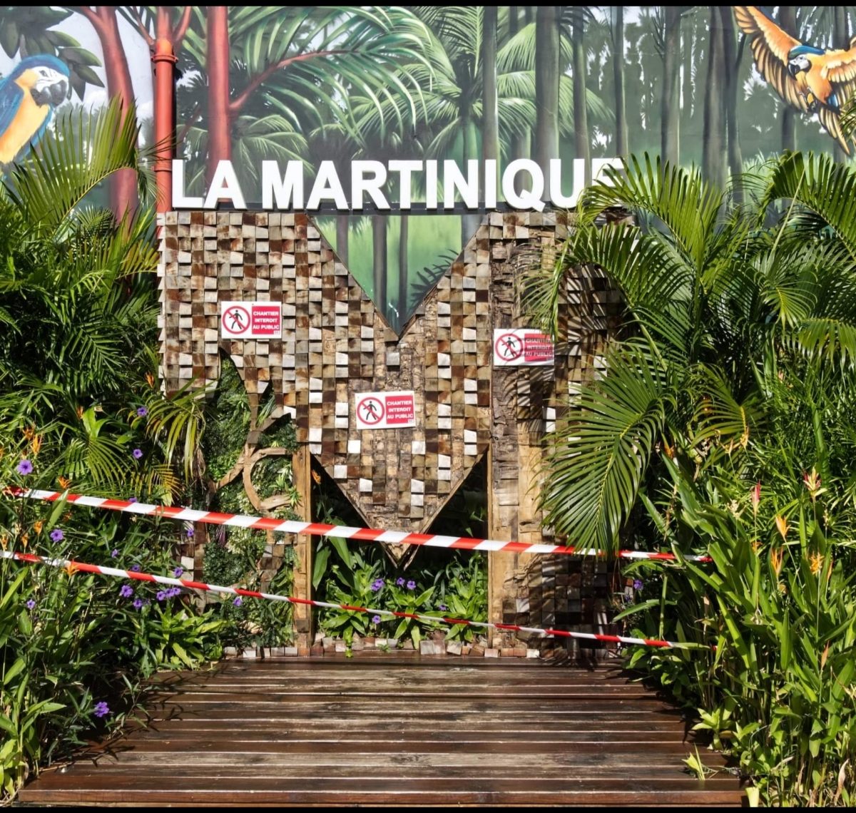 La Martinique... chantier interdit au public 😳😳😳😂🤣🤣🤣 - Bondamanjak